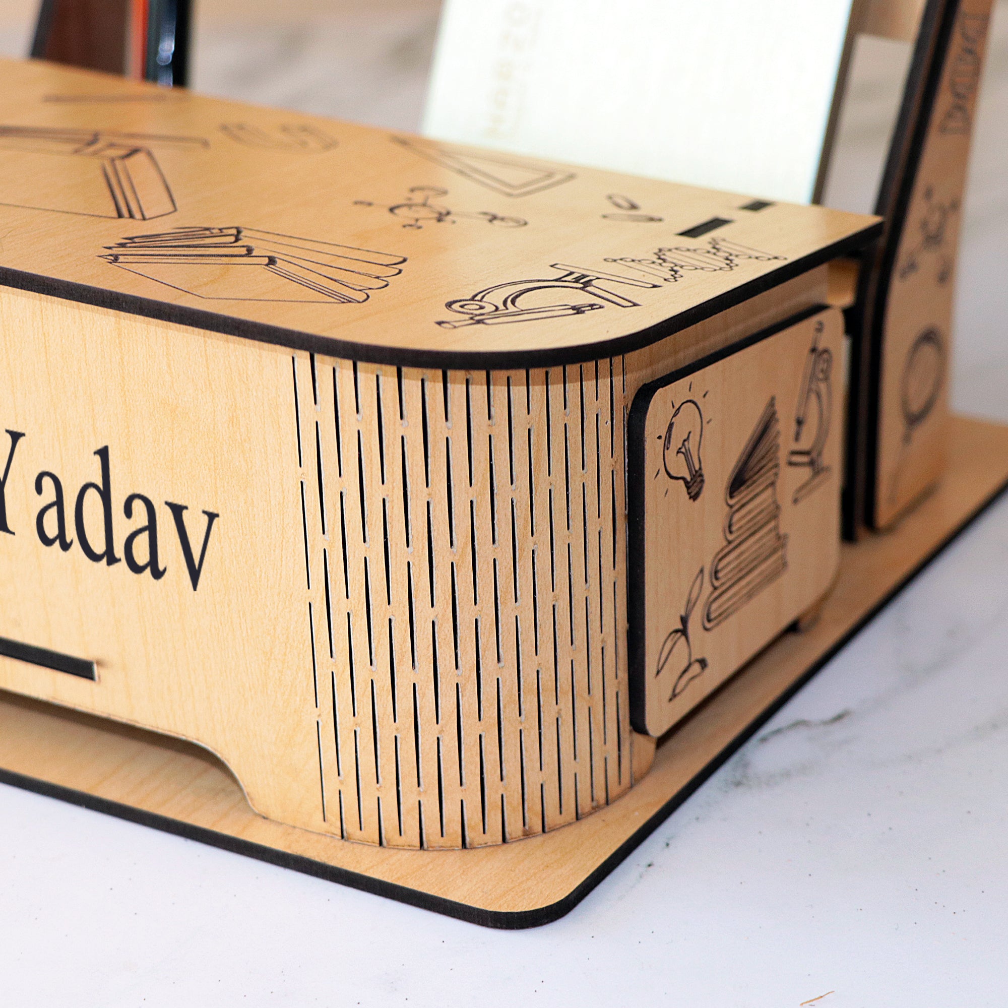Mobile Stand & Pen Stand for Students | Love Craft Gifts - love craft gift